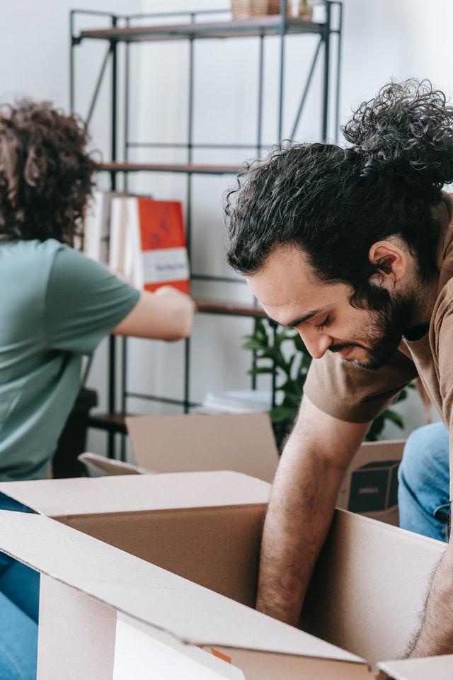 Do Movers Disassemble Beds | Bed Movers Near You